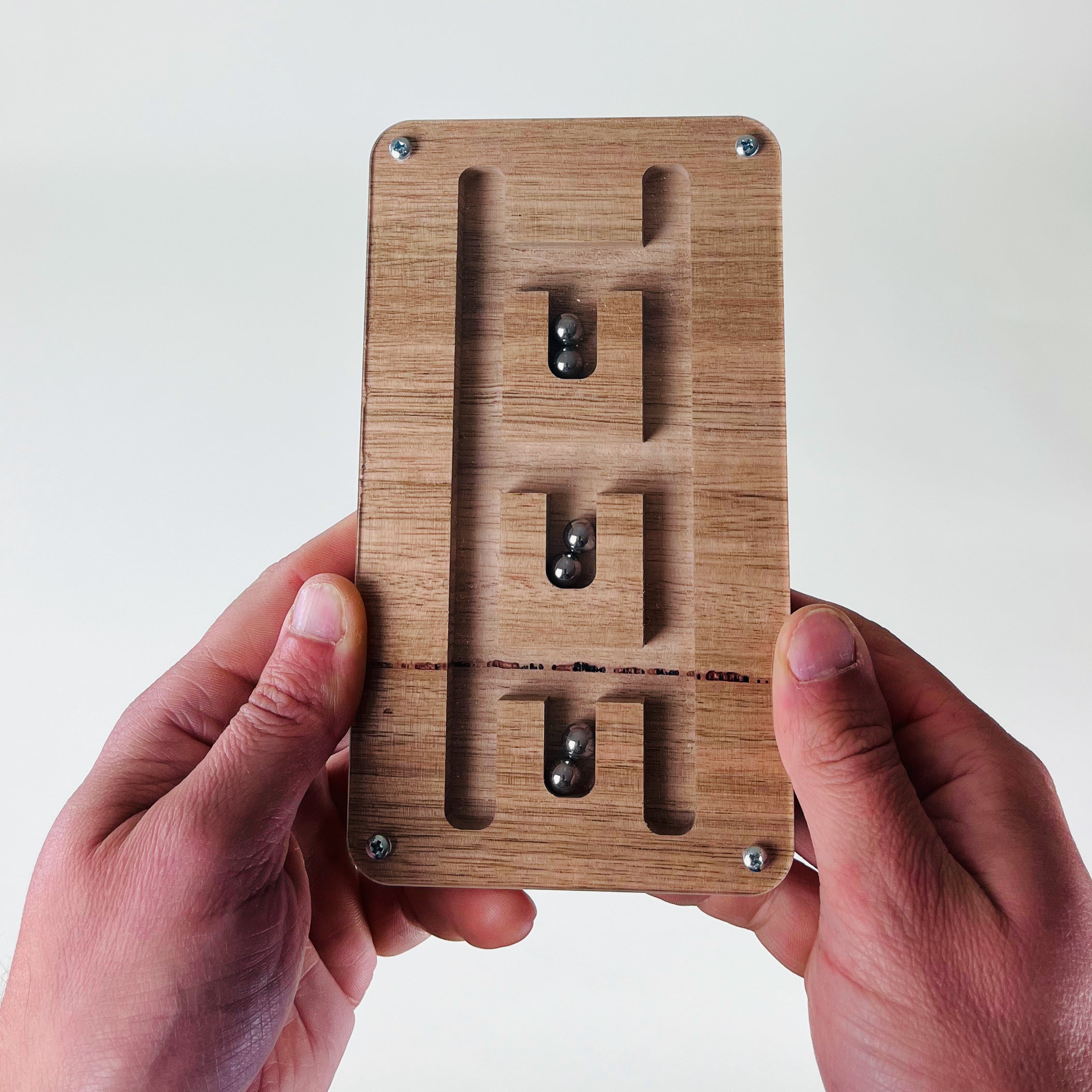 5 Legs Balance game - Gully Boards